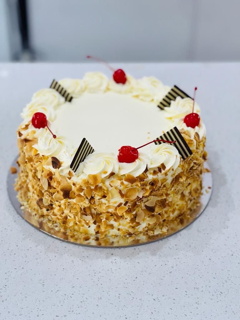 IS19 Eggless Vanilla Sponge – Flavours Inn - Cakes and Sweets Shop In ...