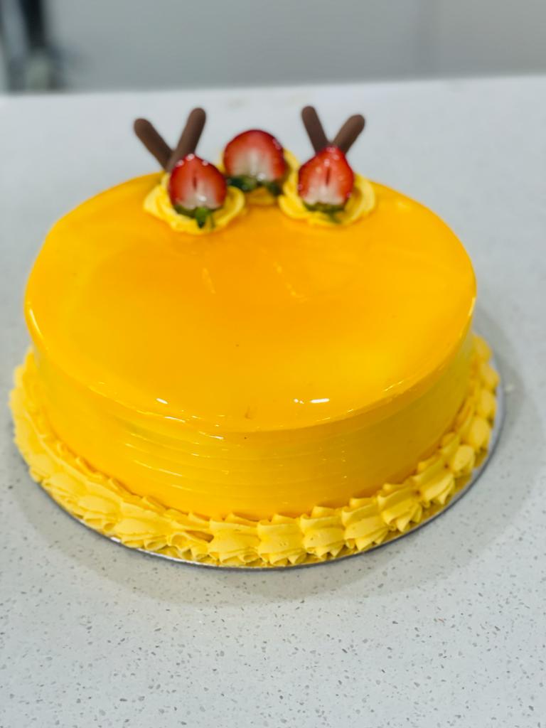 IS26 Eggless Mango Sponge – Flavours Inn - Cakes and Sweets Shop In ...